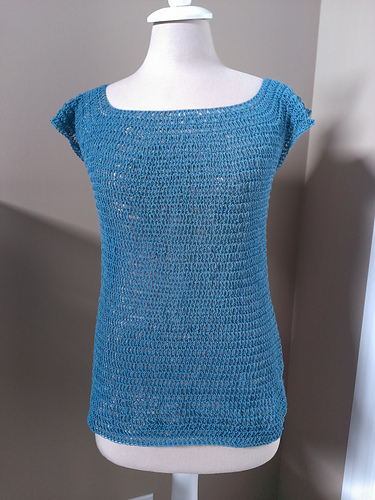 Ravelry: Drop Hem Top pattern by Aprile Mazey