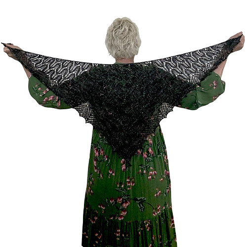 Ravelry: Little Raven Shawl pattern by Ambah O'Brien