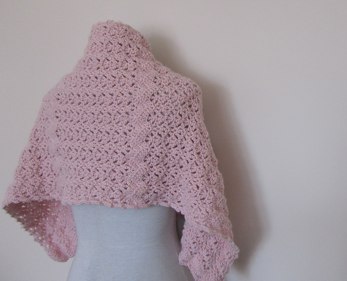 Ravelry: 'Minnie' Shawl pattern by Jennifer Oates (Reid)
