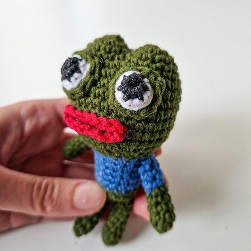 Ravelry: Pepe Meme pattern by Gabriela Krasteva