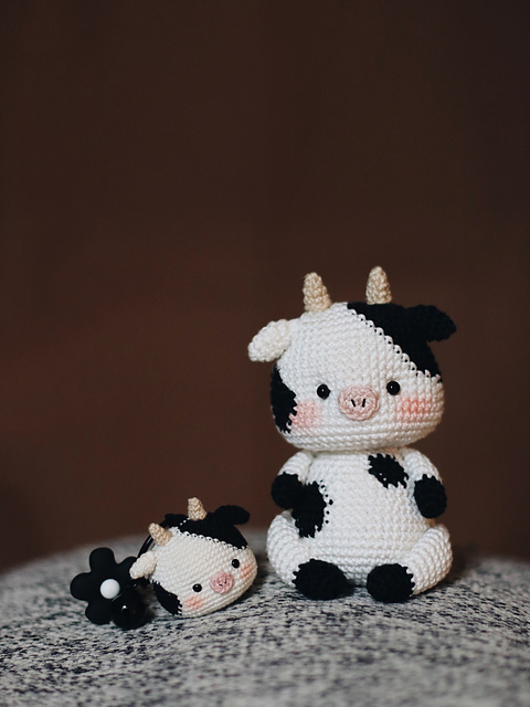 Ravelry: Dairy cow pattern by Hain Chan