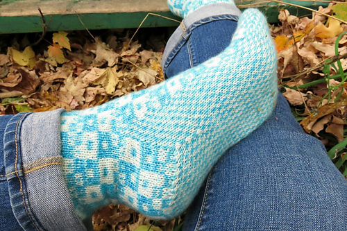 Ravelry: brickwork socks pattern by Maria Leigh
