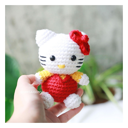 Ravelry: Amigurumi Hello Cat pattern by Vui Vui