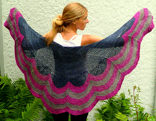 Ravelry: Betsey pattern by Amy Miller