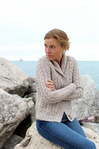 Ravelry: Jess pattern by Amy Miller