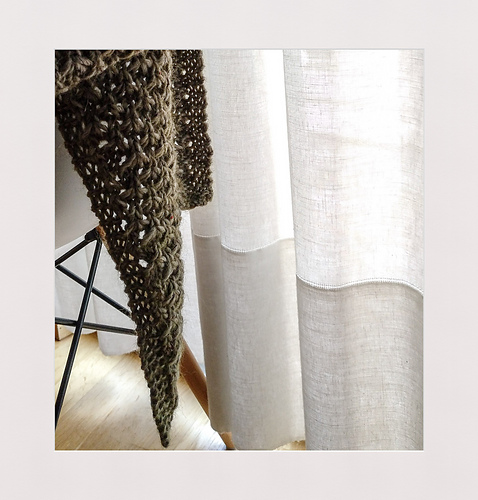 Ravelry: Estrella Chal pattern by ana conde