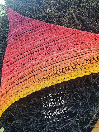 Ravelry: Tori TRIANGLE pattern by ananxo handmade