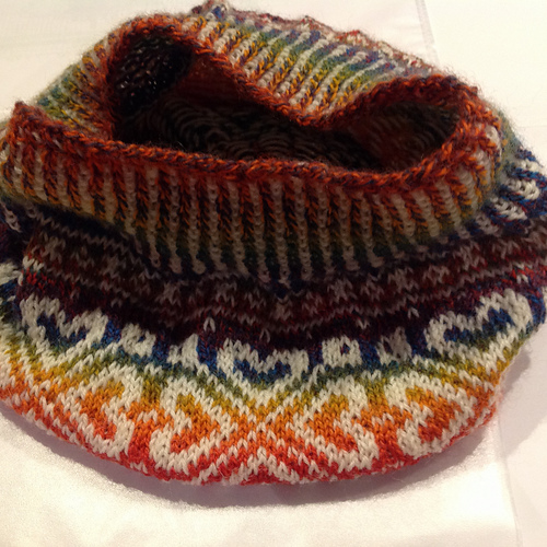 Ravelry: Norwegian Selbu Rose Beret pattern by Jolijn Copier Designs