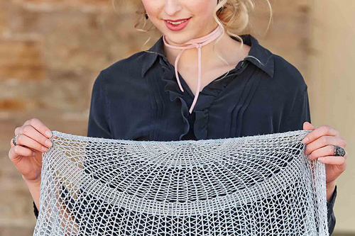 Ravelry: Crystal Palace Shawl pattern by Mone Dräger