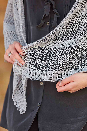 Ravelry: Crystal Palace Shawl pattern by Mone Dräger