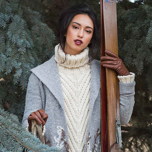 Ravelry: Whitehorse Pullover pattern by Danielle Chalson