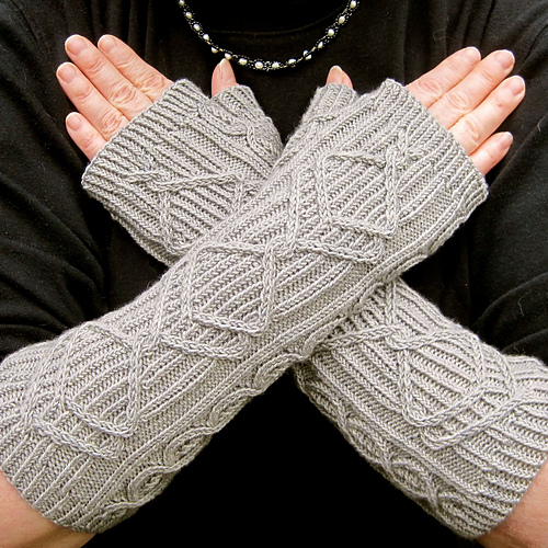 Ravelry: Tipperary Long Mitts pattern by Linda Lehman