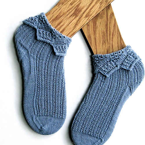 Ravelry: Chelsea Beaded Socks pattern by Linda Lehman