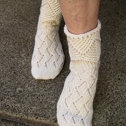 Ravelry: Barcelona Beaded Socks pattern by Linda Lehman