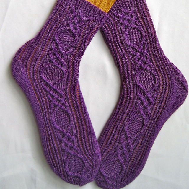 Ravelry: Avery's Cabled Socks pattern by Linda Lehman