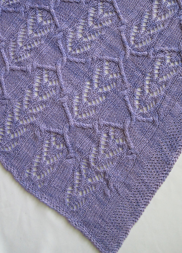 Ravelry: Akan Cable Lace Cuneate pattern by Linda Lehman