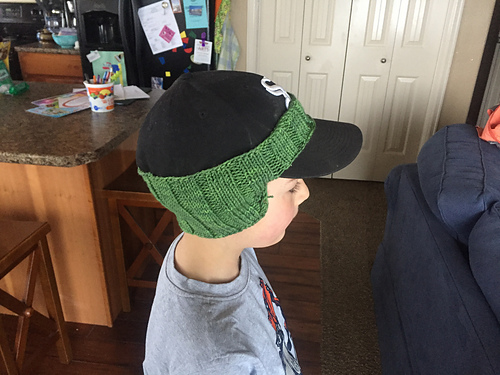 Ravelry: Baseball Cap Ear Warmer Thingy pattern by Keya Kuhn