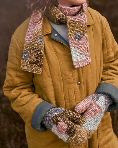 Ravelry: Floating On Water Scarf pattern by Anna Husemann