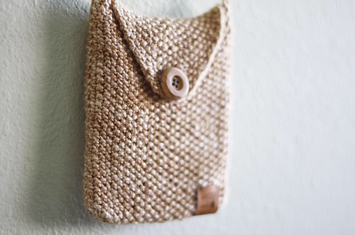 Ravelry: The Gallivanter Bag pattern by Anna Kwon