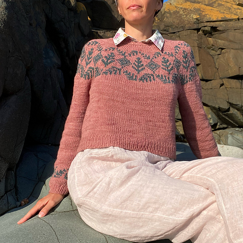 Ravelry: Taiga pattern by Tania Barley