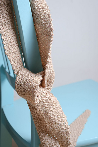 Ravelry: Nauvo scarf pattern by annebiofilia