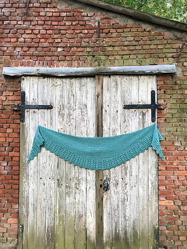 Ravelry: Airbender Shawl pattern by Annelies Baes