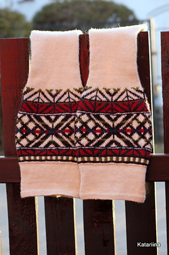 Ravelry: annelix's Mustjala sukad