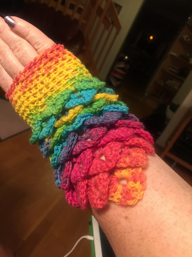 Ravelry: Reverse Mullet Dragon Gloves pattern by Roxann Skvarj-Stetzer