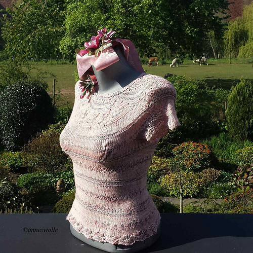 Ravelry: Chain Link Top pattern by Iris Schreier