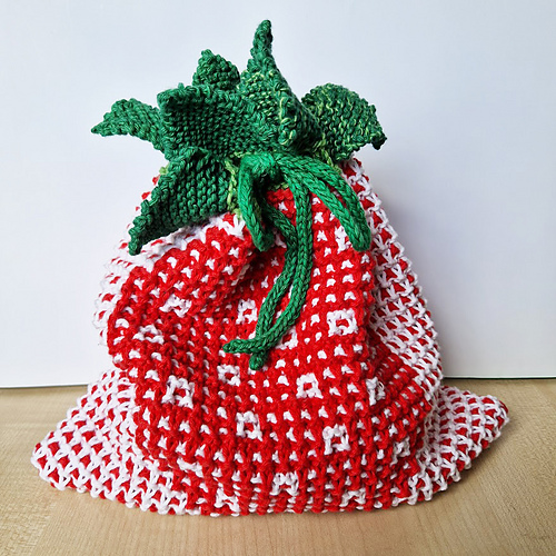 Ravelry: Strawberry Drawstring Bag pattern by Anni Howard