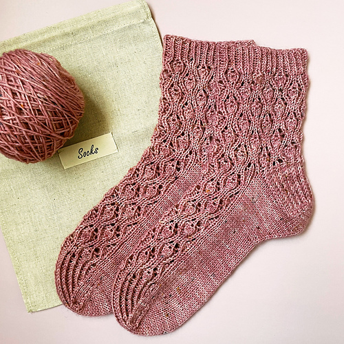 Ravelry: Dahlia Divine socks pattern by Anna Zhuravleva