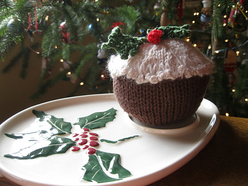 Ravelry: Christmas Pudding Pin Cushion pattern by Audrey Wilson