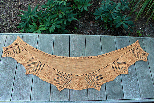 Ravelry: Seedheads Shawl pattern by Liz Capik