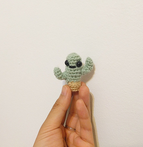 Ravelry: Mini Cactus pattern by June Cheung