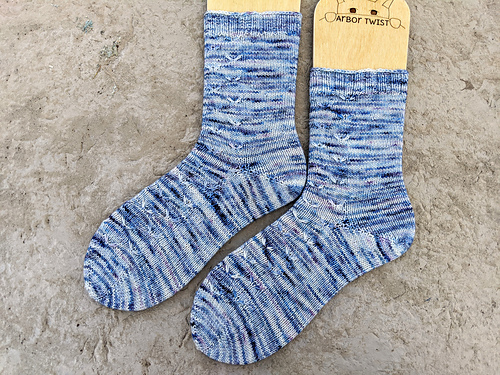 Ravelry: Simple Flock Socks pattern by Rachel Leggett