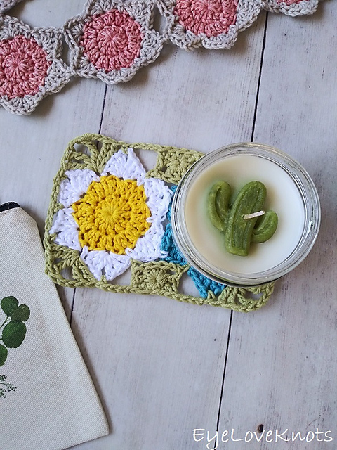 Ravelry: Lily's Floral Mug Rug pattern by Alexandra of EyeLoveKnots