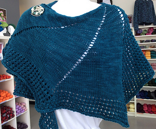 Ravelry: ArizonaYarn's Willow Shawl Worsted weight