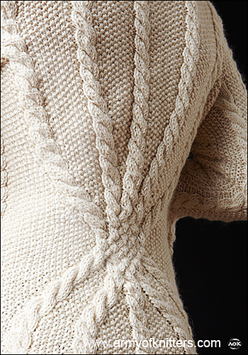Ravelry: Howlite pattern by Heather Dixon