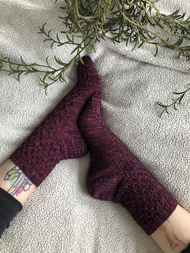 Ravelry: Bore Tide Socks pattern by Kari Pedersen