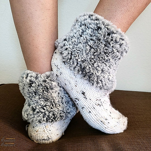 Ravelry: Shweta Tunisian Slipper Boots pattern by Arunima Goel