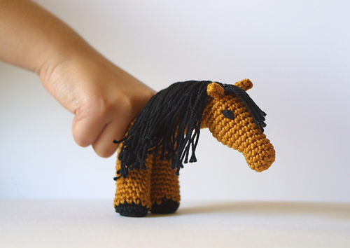 Ravelry: Horse Finger Puppet pattern by Spring Fresh
