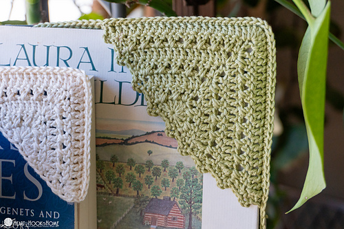 Ravelry: Corner Bookmark pattern by Ashlea Schumaker