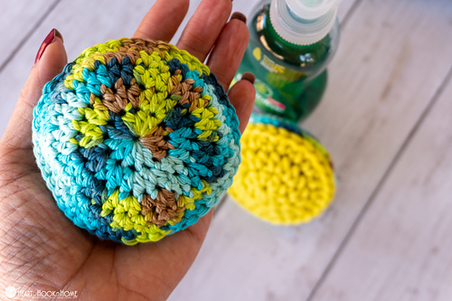 Ravelry: Pot Scrubber pattern by Ashlea Schumaker