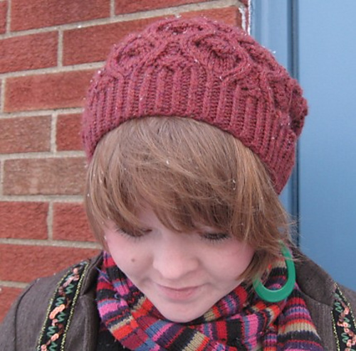 Ravelry: Serpentina Hat pattern by Julia Leeman