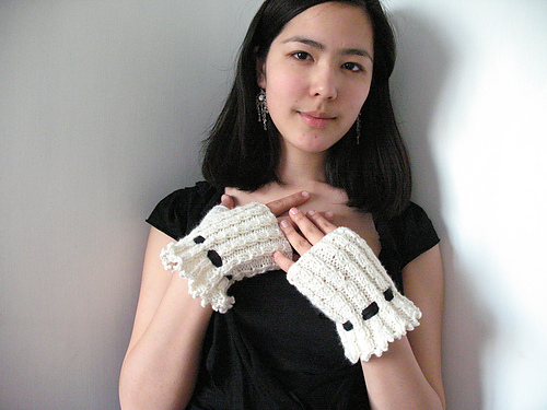 Ravelry: Twee pattern by The Crimson Stitchery