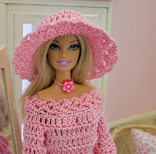 Ravelry: Spring Flower Barbie pattern by Odile Larranda