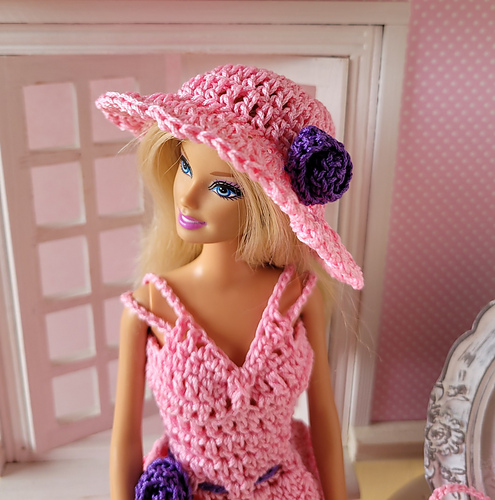 Ravelry: Ingrid Barbie pattern by Odile Larranda