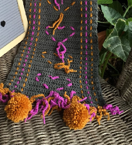 Ravelry: What The Heart Wants Scarf pattern by Sue Stapleton