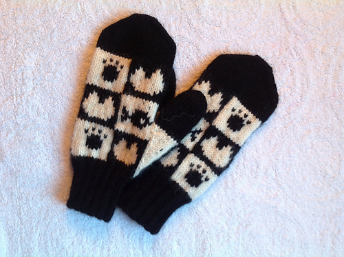 Ravelry: Lined Cat Mitten pattern by Gigi Hooper