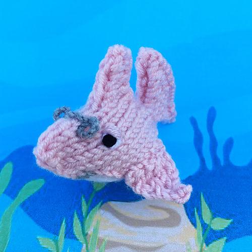 Ravelry: Baby shark family, finger puppets / mini toys pattern by ...